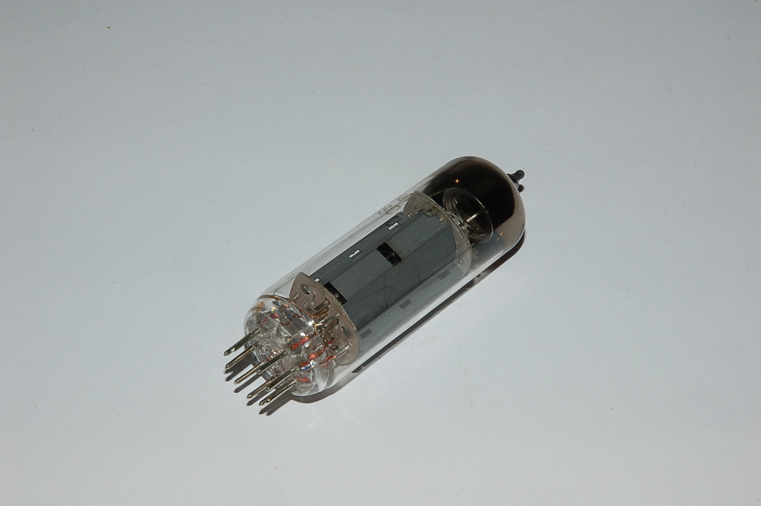 6P14P-EB 6P14P-ER Reflector - BTB Elektronik